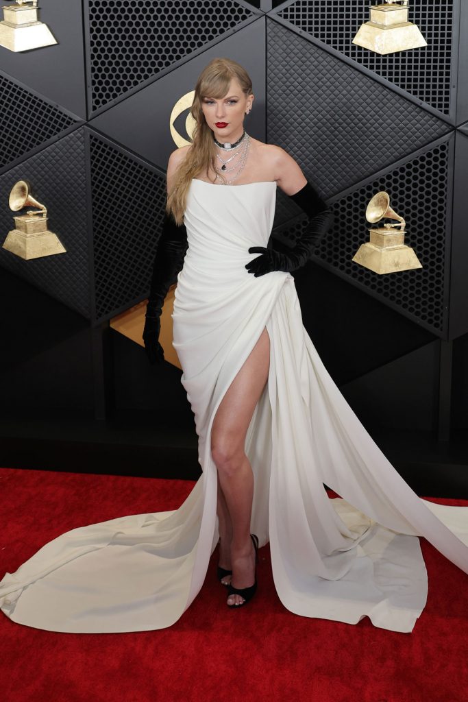Grammy Awards 2024 : Nos looks favoris du tapis rouge