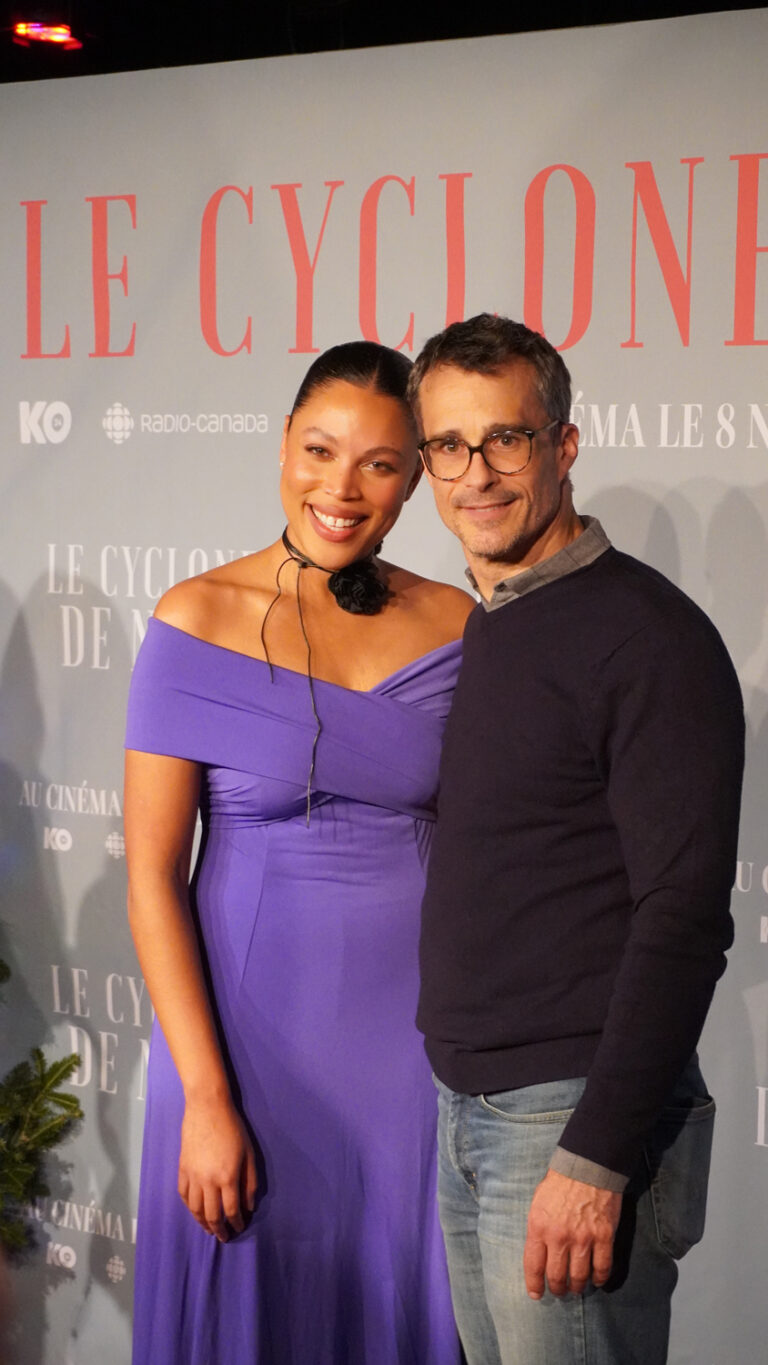 Tapis rouge du film Le cyclone de Noël avec Véronique Cloutier