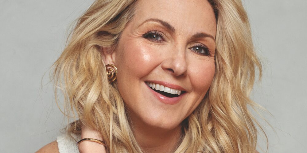 Véronique Cloutier souligne ses 50 ans dans le magazine VÉRO