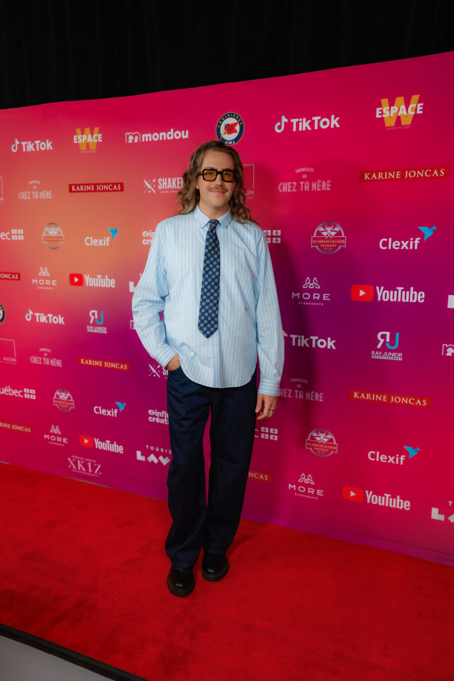 Sur le tapis rouge du Gala InfluenceCréation 2025