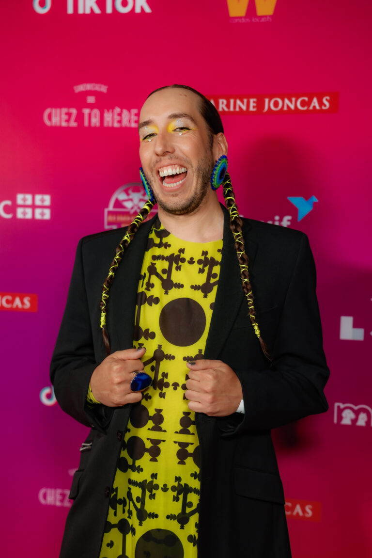 Sur le tapis rouge du Gala InfluenceCréation 2025