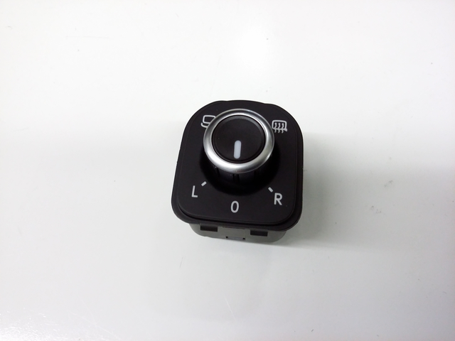 2009-2017 Volkswagen Mirror Switch 5K0-959-565-XSH | OEM Parts Online