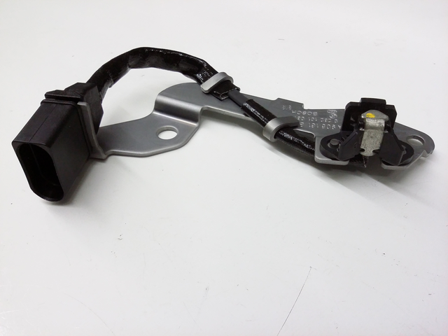 1998-2015 Volkswagen Engine Camshaft Position Sensor 06A-905-161-B ...