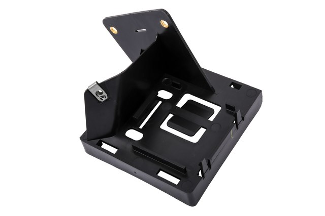 2007-2019 GM Engine Control Module Bracket 23213449 | GMPartsDirect.com