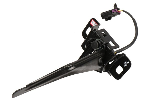 Hood Primary and Secondary Latch 19420618 | GMPartsDirect.com
