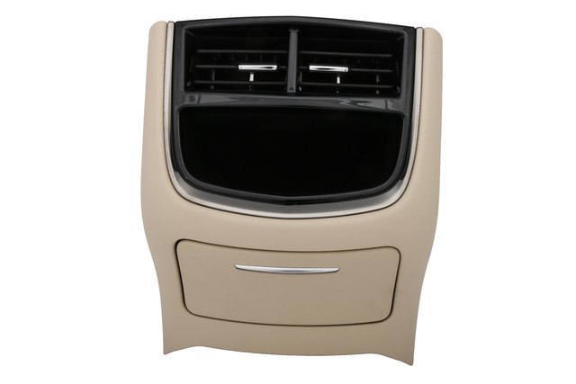 2017 Cadillac CTS Very Light Cashmere Front Floor Console Rear Trim ...