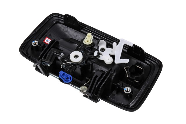 2016-2019 GM Black Tailgate Handle 84203910 | TascaParts.com