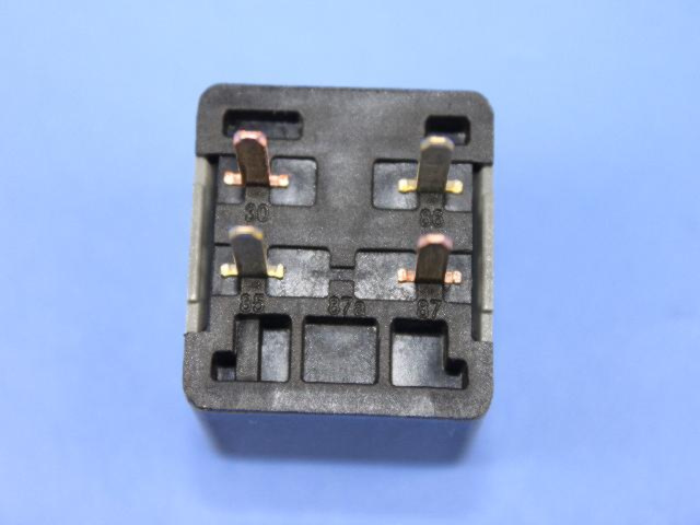 4692141AA - Mini Relay 2007-2021 Mopar | Mopar Wholesale Parts