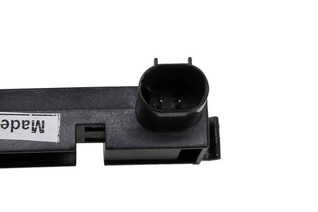 2010-2020 GM Low Frequency Console Antenna 13502549 | GMPartsDirect.com