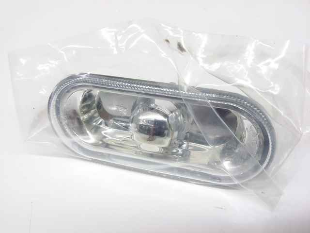 2000-2006 Volkswagen Repeater Lamp 1J0-949-117 | vwpartscente