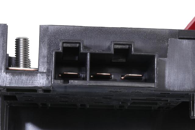 84219289 - Battery Distribution Engine Compartment Fuse Block - 2016 ...