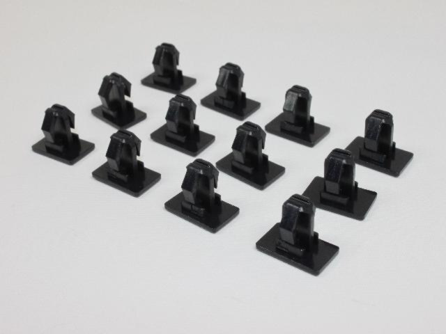 Moldings and Ornamentation for 2005 Chrysler 300 | Wholesale MOPAR