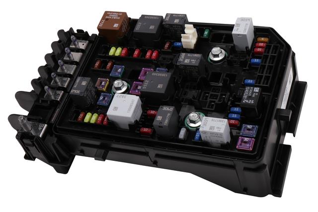 2016-2020 Buick Envision Engine Wiring Harness Junction Block 84423753 ...