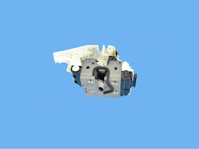 2016 Fiat 500X Rear Door Latch, Right 68247306AA | Mopar Estores