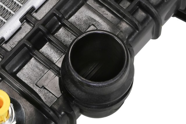 2016-2022 GM Radiator 42418327 | GM Parts Center