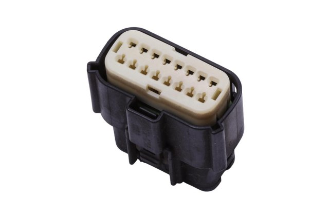 Engine Harness Inline Connector 13578793 | GMPartsDirect.com