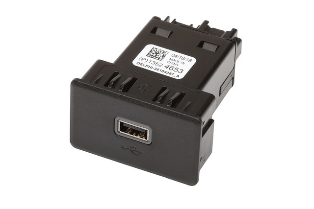 2019-2022 GM Jet Black USB Receptacle 13524653 | GMPartsDirect.com