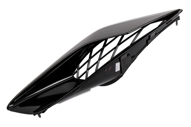 2015-2019 Chevrolet Corvette Carbon Flash Metallic Driver Side Quarter ...
