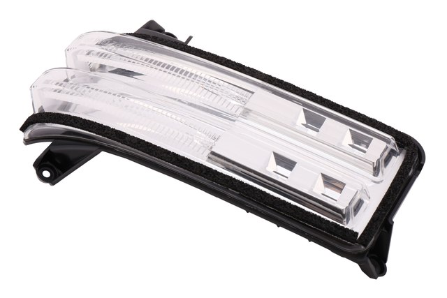 2020-2023 GM Front Driver Side Clearance Lamp 84468925 | GMPartsDirect.com