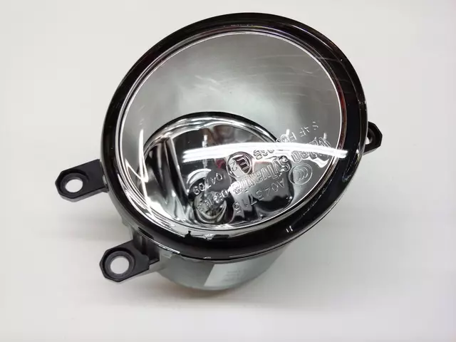 Toyota OEM Fog Lamp Assembly Part# 81220-06071 | OEM Vehicle Parts