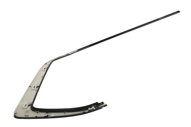 2018-2021 Chevrolet Traverse Black Rear Driver Side Door Window Upper ...