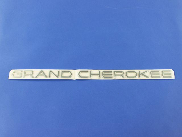 Buy OEM Mopar Emblems | Mopar Estores