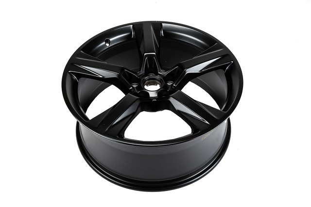 2016-2018 Chevrolet Camaro 20x8.5-Inch Aluminum Wheel 22998080 | GMPartsNow