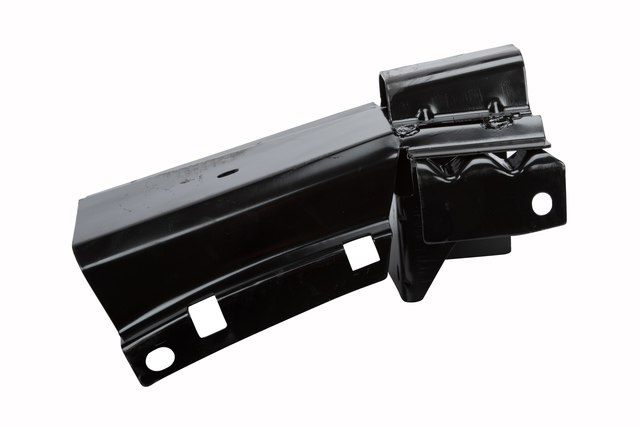 15753330 - Passenger Side Front Bumper Impact Bar Bracket 2003-2015 GM ...