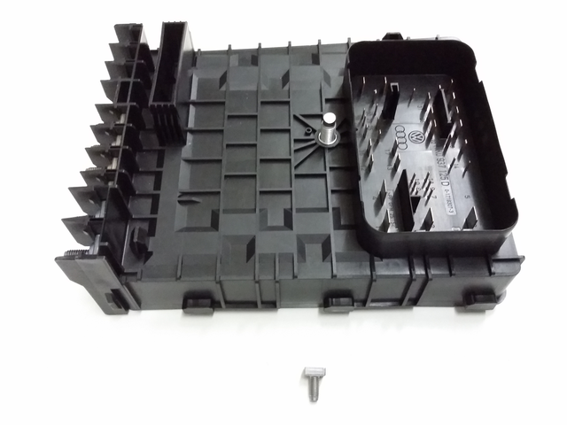 2009-2016 Volkswagen Fuse & Relay Box 1K0-937-125-D | vwpartscente