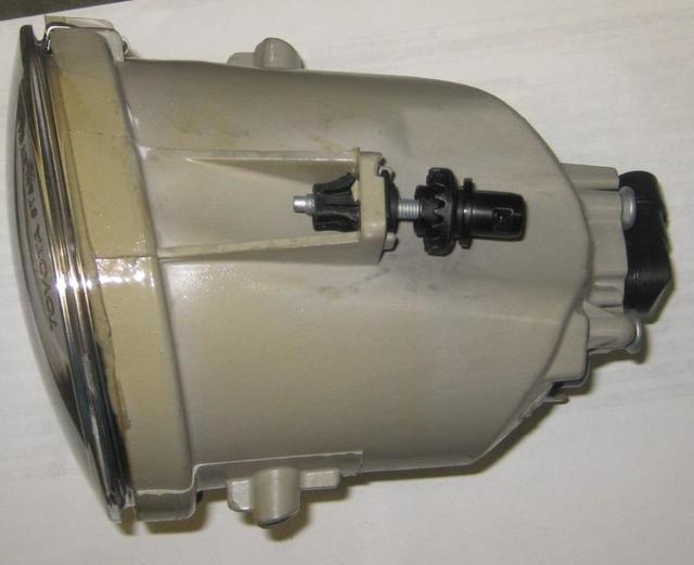 2001-2007 Toyota Fog Lamp Assembly 81210-0C021 | Toyota Parts Center