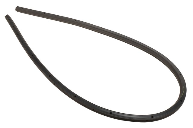 2015-2020 GM Hood Rear Weatherstrip 23455562 | TascaParts.com