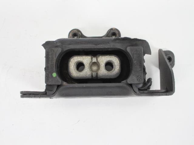 Engine Mounting for 2002 Chrysler PT Cruiser | Mopar Parts Corp