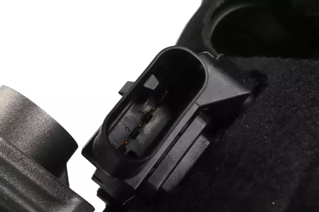 2016-2018 GM Intake Manifold 12690468 GM | GMPartsDirect.com