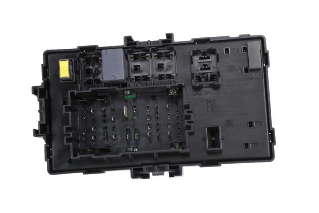 2016-2020 GM Passenger Side Instrument Panel Wiring Harness Junction ...