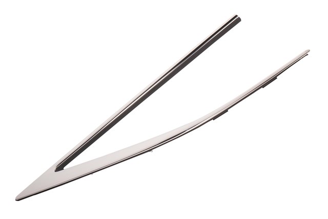 2015-2019 Cadillac ATS Rear Driver Side Upper Side Door Opening Reveal ...