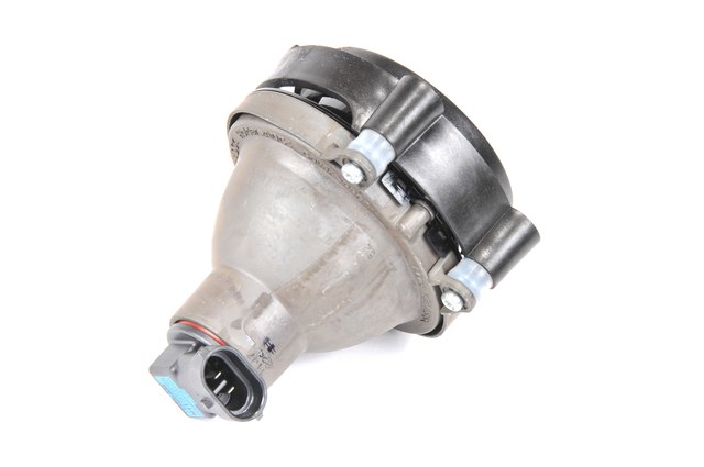 2005-2021 GM Front Fog Lamp 10335108 | GMPartsDirect.com