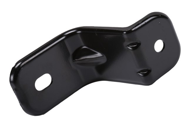 2020-2022 GM Diesel Exhaust Fluid (DEF) Tank Front Bracket 84564754 ...