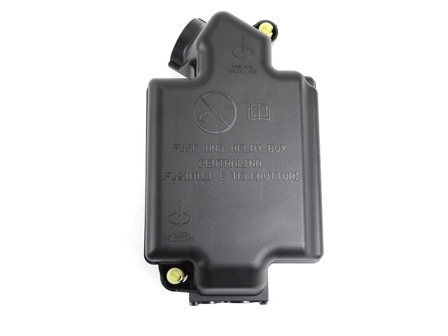 2014-2019 Fiat 500L Power Distribution Unit Cover 68211392AA | My Mopar ...