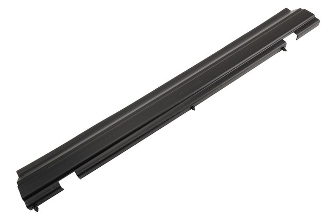 2016-2023 Chevrolet Camaro Upper Radiator Air Baffle 23336027 ...