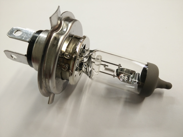 1992-2020 Toyota Headlight Bulb 90084-98033 | Longo Toyota Parts