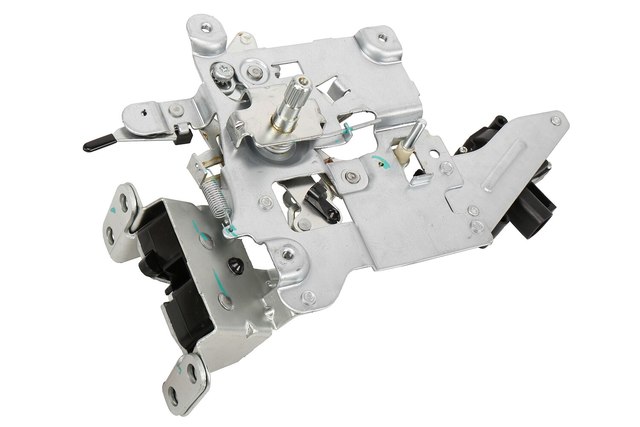 1996-2021 GM Rear Side Door Front Latch 22745039 | GMPartsDirect.com