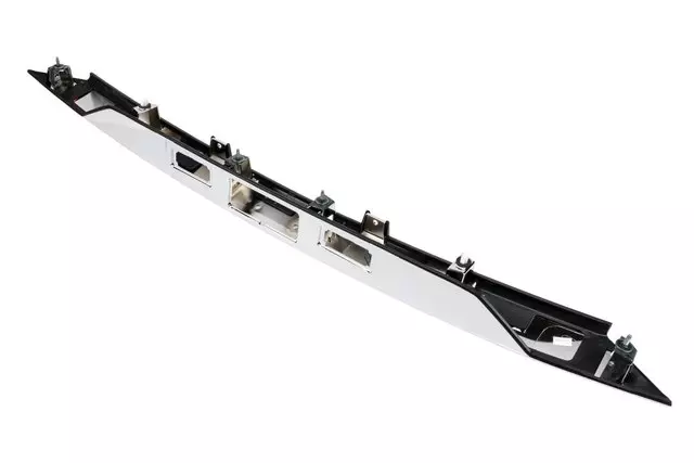 2018-2021 Chevrolet Traverse Exterior Bright Chrome Rear Closure Center ...