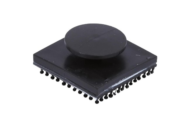 2013-2022 Cadillac Multi-Purpose Clip 22818106 | GMPartsDirect.com