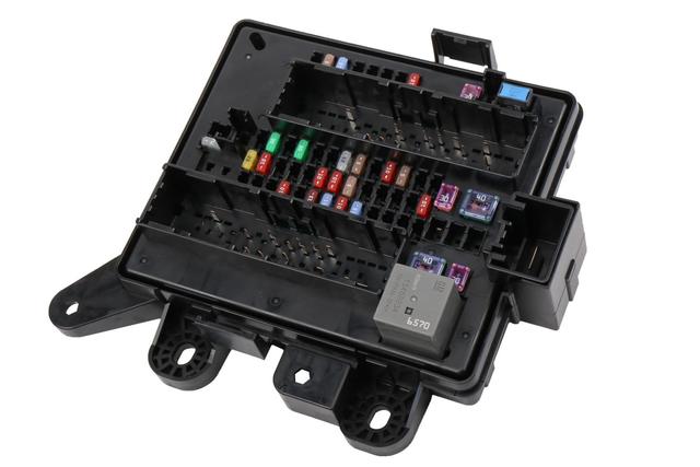 2018 Chevrolet Camaro Body Wiring Harness Junction Block 84127106 ...