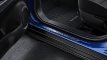 2018-2020 Nissan Kicks Door Sill Plates, Color Studios T99G6-5RL0A ...