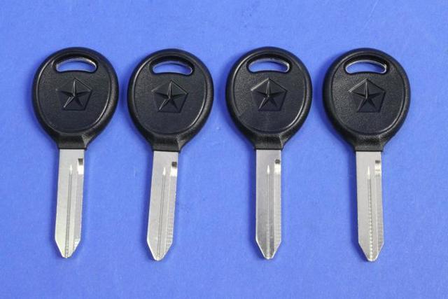2001 Chrysler PT Cruiser Blank Key 4778115 | Mopar Estores