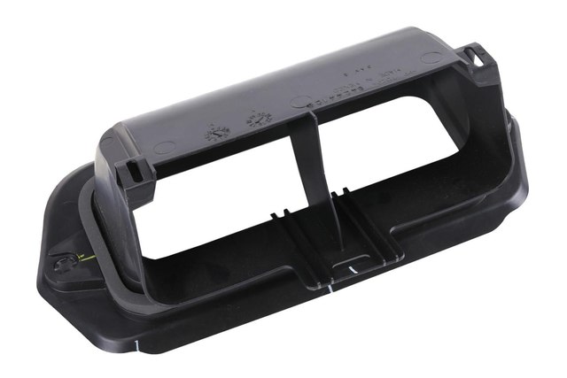 2018-2022 GM Air Inlet Duct 84244129 | GMPartsDirect.com