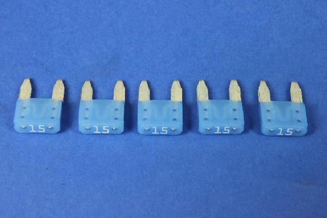 2001-2022 Mopar Mini Fuse ATM15 | OEM Parts Online