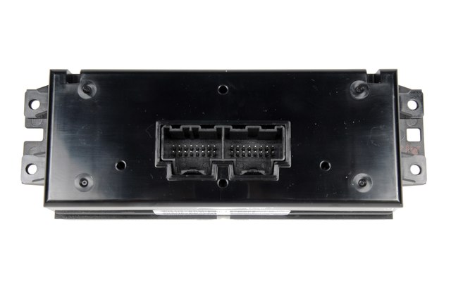 2007-2014 GM Heater, Air Conditioning, and Radio Control Module ...