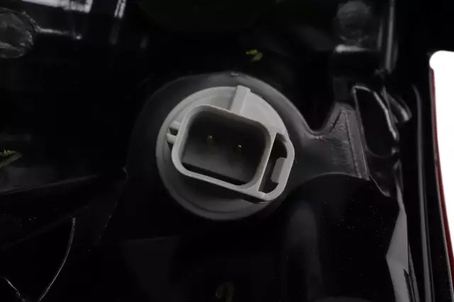 2018-2021 Chevrolet Equinox Rear Driver Side Stop Lamp 84769835 GM ...